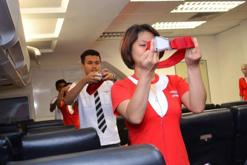 Pengalaman Menjadi Pramugara AirAsia - BLOG BUDAK PACAK